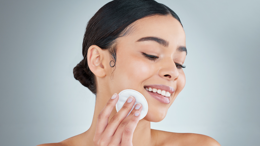 Lanolin in Skincare: Benefits, Side Effects, & More | Clinikally